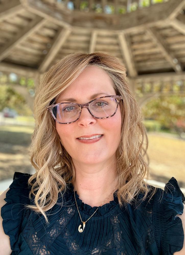 Wavy Day by raquel welch – CHIQUEL