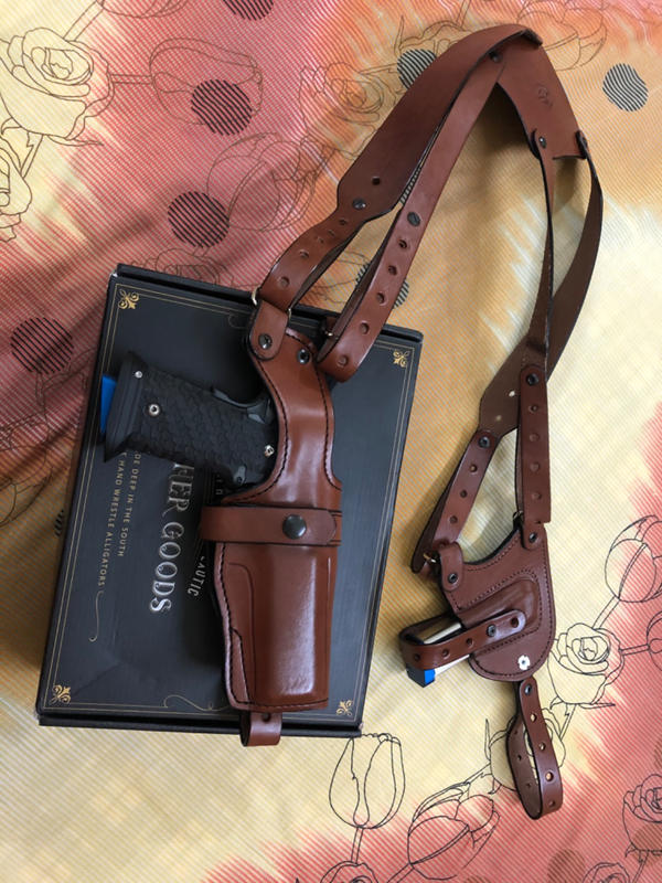 The Shoulder Holster – Southern Trapper