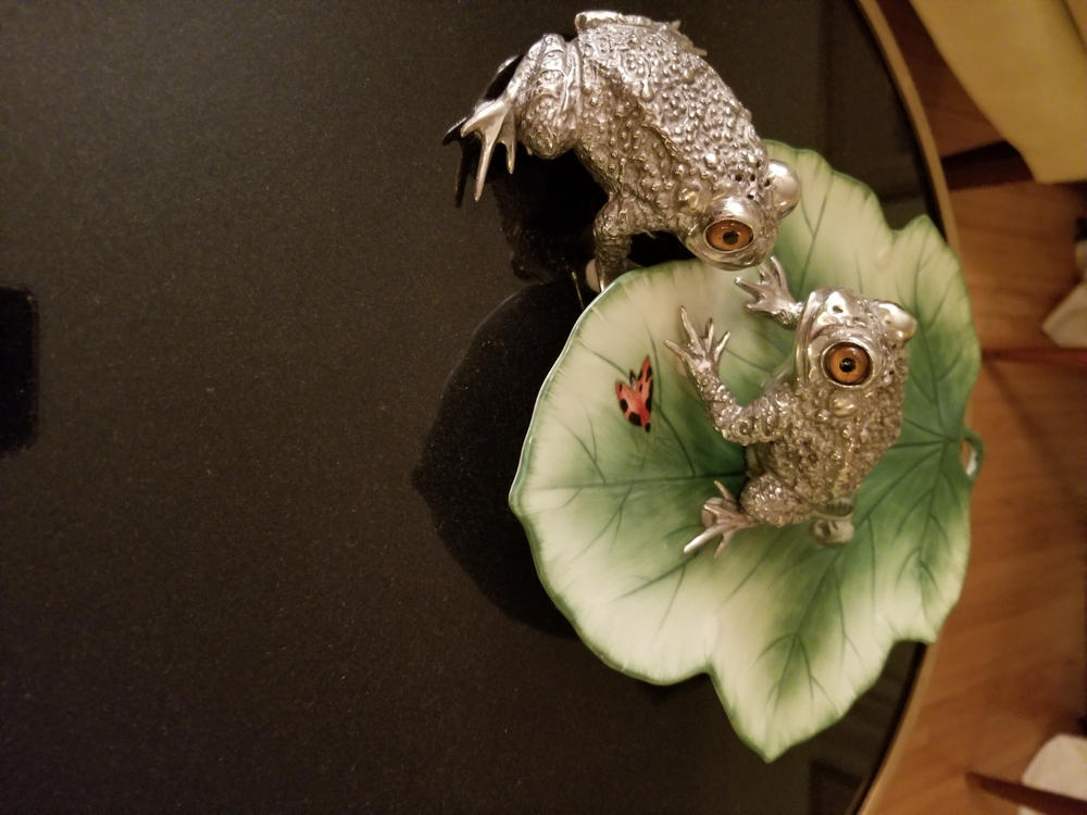 Vagabond House Pewter Toad Salt and Pepper Frog 4 inch Long x 2 inch Tall