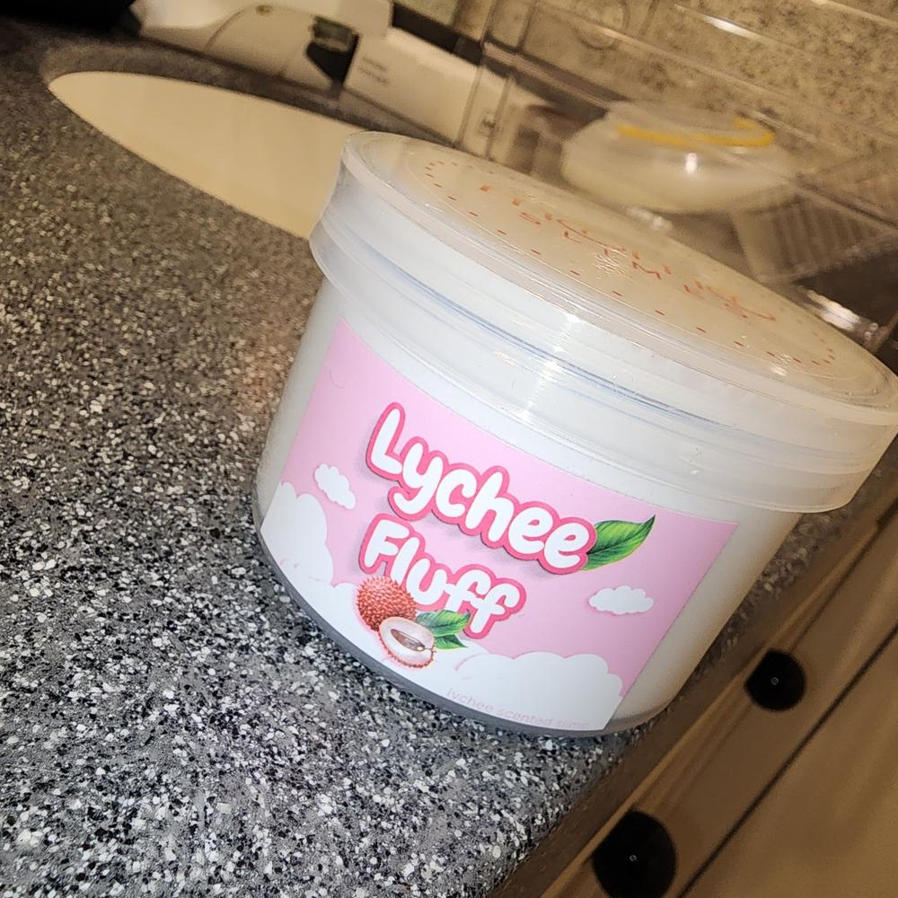 Lychee Fluff Slime – Momo Slimes