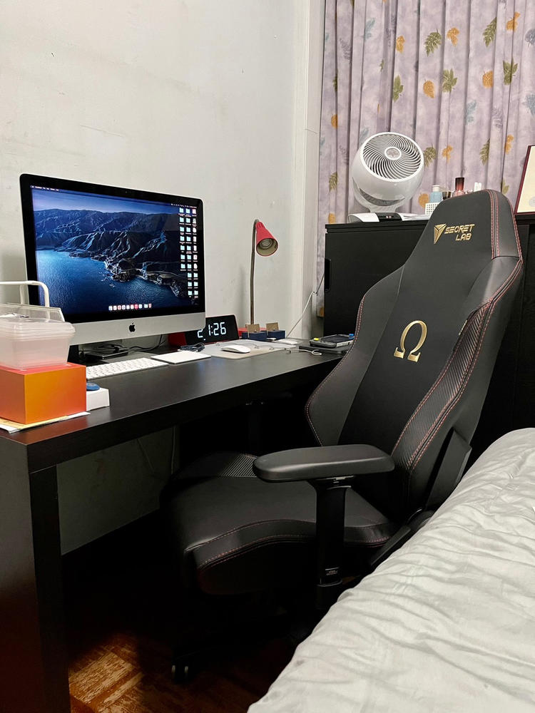 OMEGA Series gaming chairs | Secretlab US