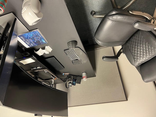 Secretlab MAGNUS Metal Desk | Secretlab SG