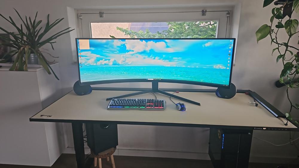 Secretlab MAGNUS Pro | Secretlab CA