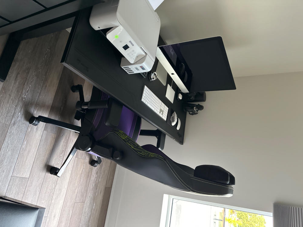 Secretlab MAGNUS Metal Desk | Secretlab UK