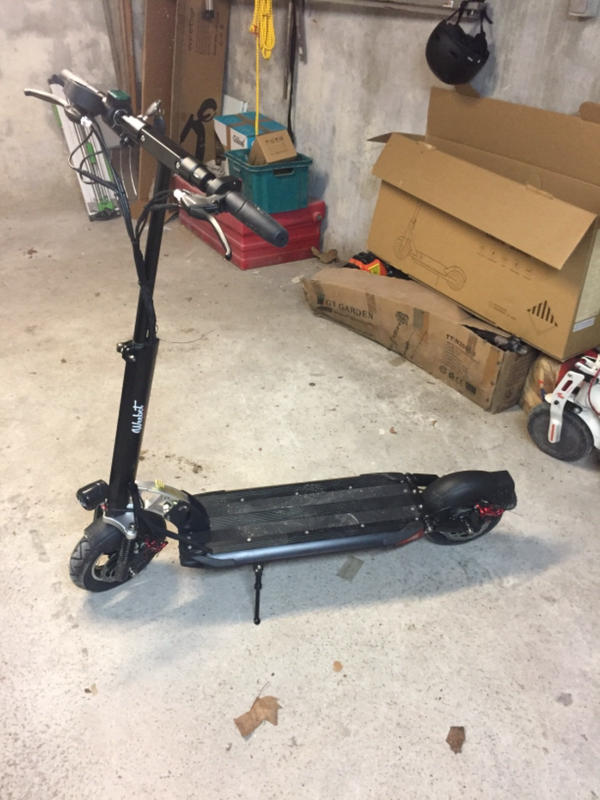 Trottinette Electrique Weebot Omaha - Double Suspension - 10 Pouces