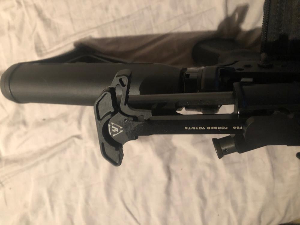 Strike Industries Extended Latch Charging Handle - Black - AR15Discounts