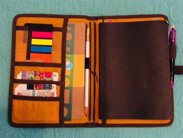 Field Journal | Tomoe River Notebook | Refillable Planner Dot Grid - LOCHBY