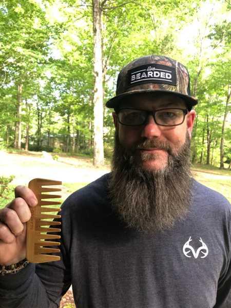 Beard Pick - Wide Tooth | Live Bearded