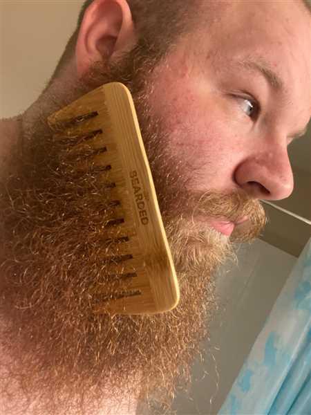 Beard Pick - Wide Tooth | Live Bearded