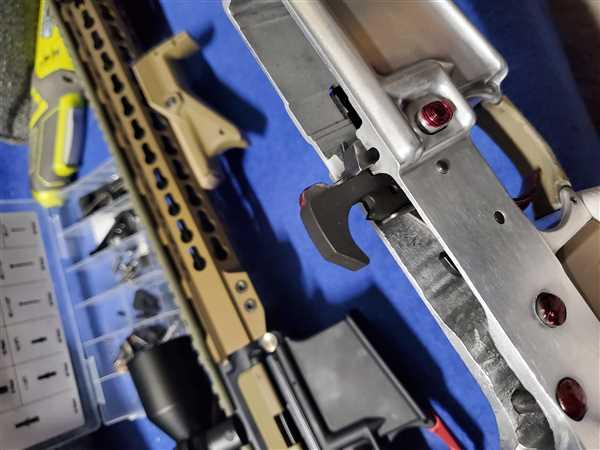 Anderson Manufacturing Mil-Spec AR-15 Hammer - Black